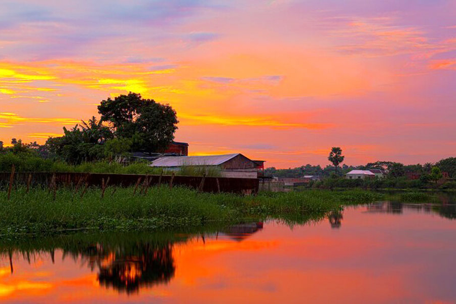 The colours, and feelings, of evenings and mornings | The Financial Express