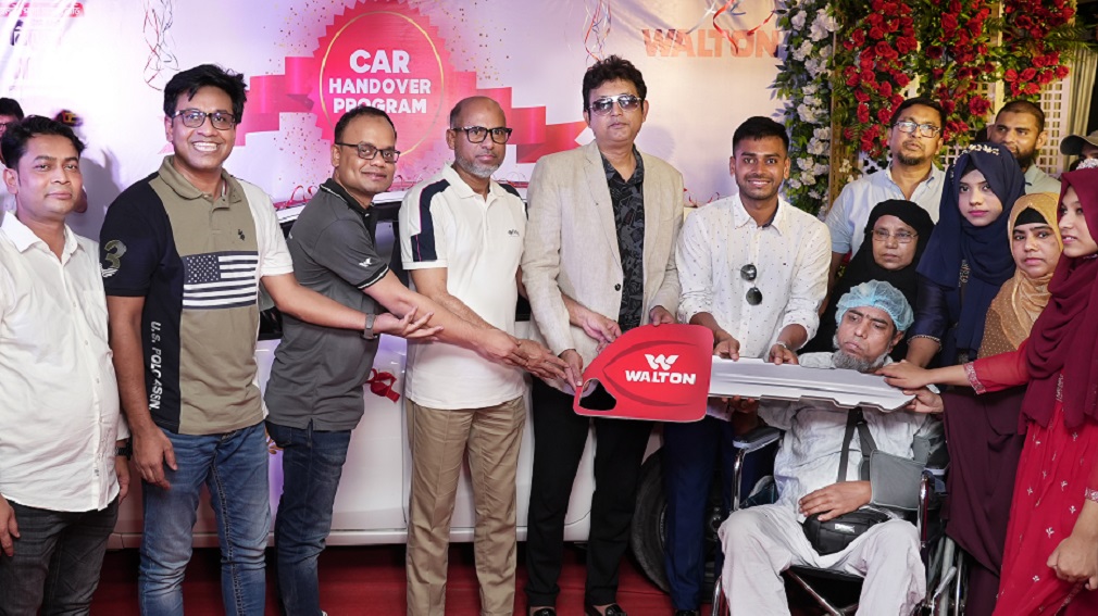 Narayanganj businessman wins free car in Walton Digital Campaign | The ...