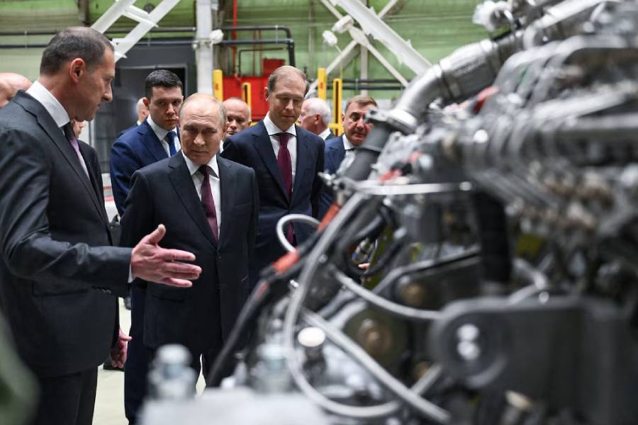 Putin urges Russia's aerospace industry to develop rocket engines | The ...