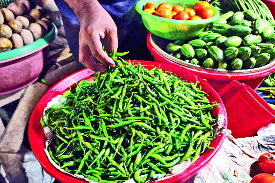 Green chilli sells at Tk 800 per kg | The Financial Express