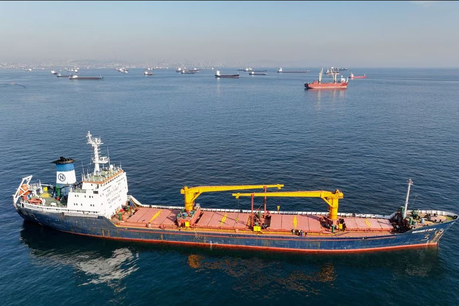 Revised greenhouse gas strategy for shipping sets net zero emissions ...