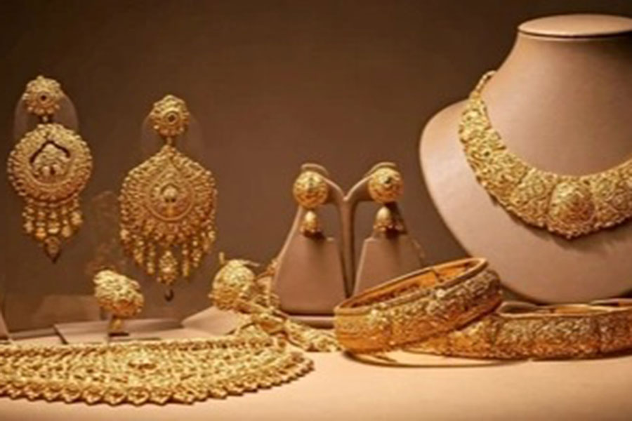 Gold hits record high in Bangladesh as prices jump by Tk 4,199 per ...