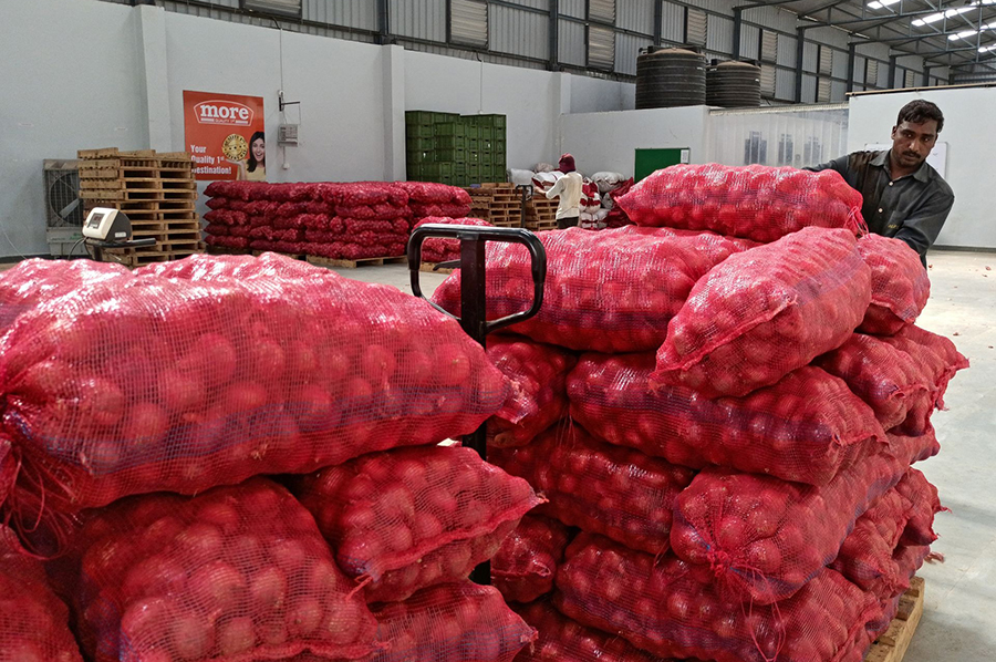 India imposes 40pc export duty on onions with immediate effect | The Financial Express
