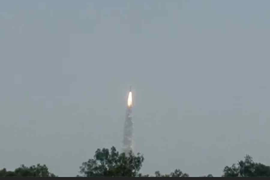 India launches rocket to study sun in its first solar mission | The ...