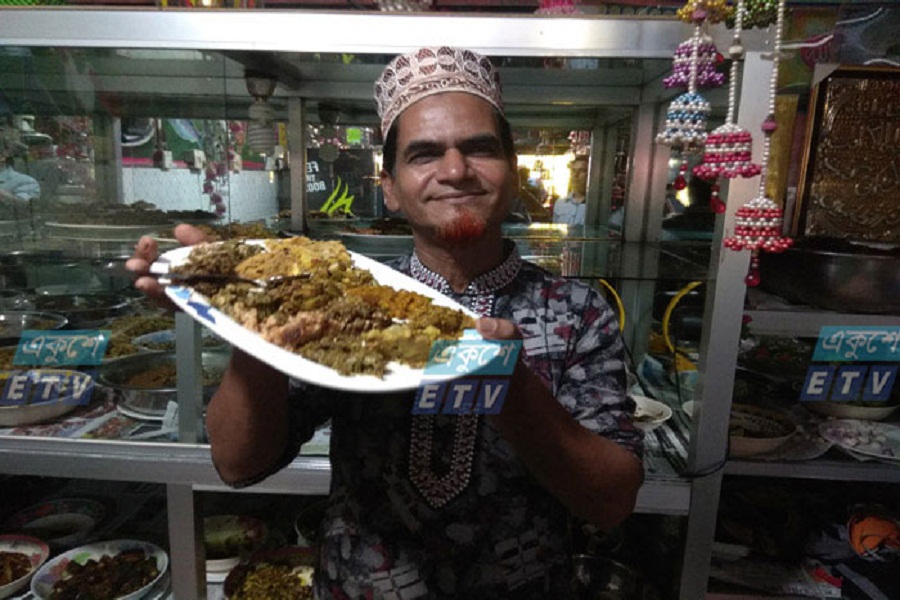 The famous Niribili Hotel: Tota Mia's arrangement of 80 vorta items in ...