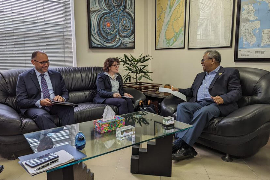 US assure to resolve problems regarding student visas | The Financial ...