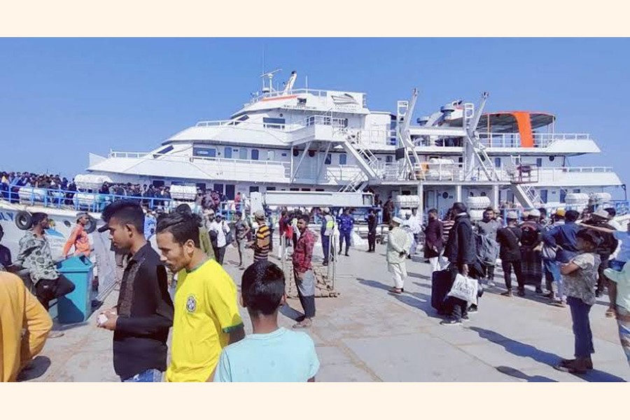 Cyclone Michaung: Tourist ship operations suspended on Teknaf-St Martin ...