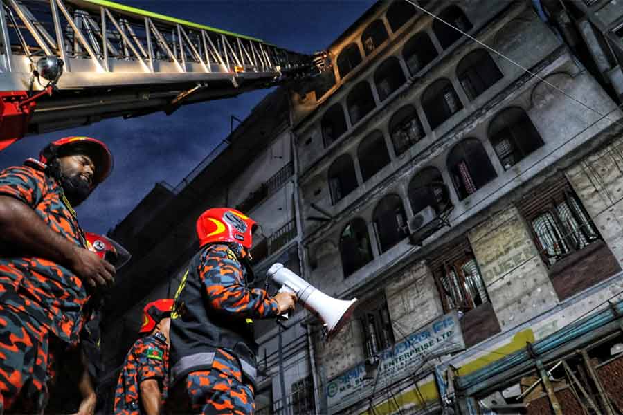 Titas Gas finds no presence of natural gas at damaged building | The ...