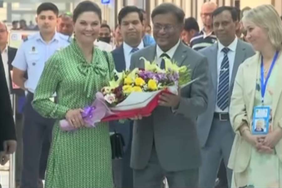 Swedish crown princess arrives in Dhaka | The Financial Express