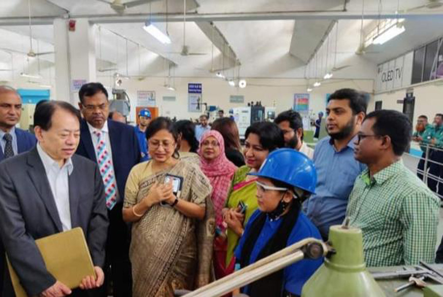 ADB president visits Bangladesh-Korea Technical Training Centre in ...