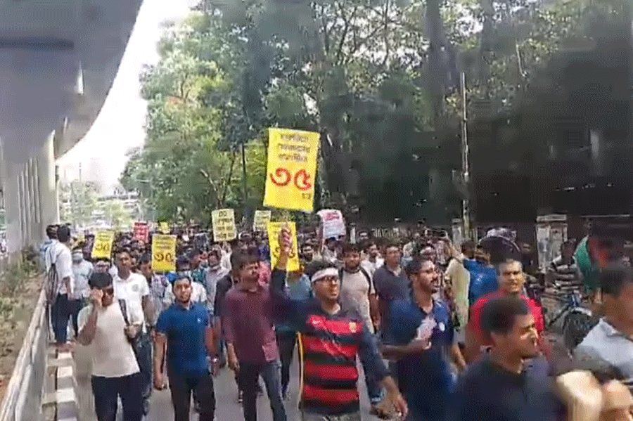 500 sued over violence in job entry age protest | The Financial Express