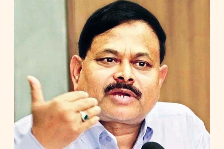 Gen Aziz’s wife, son leave for Bahrain | The Financial Express