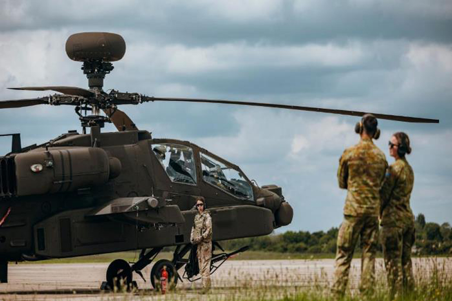 One killed in Apache helicopter crash in US | The Financial Express