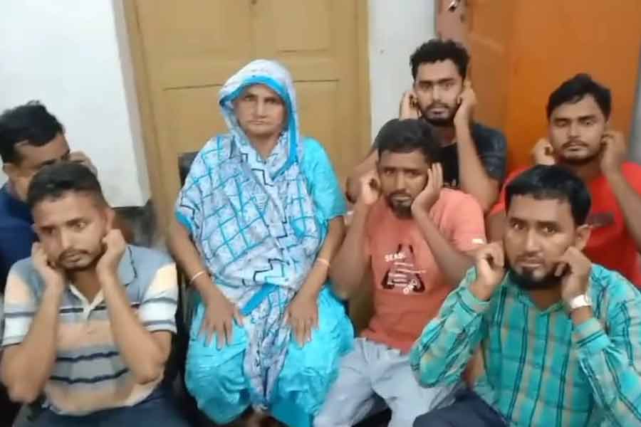 Army rescues elderly woman confined to one room for 3 months by her own ...