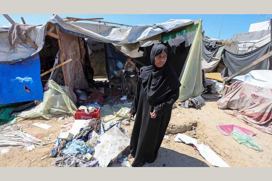 Displaced Gazans face dire conditions in hospital courtyard | The ...