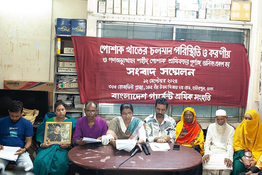 26 garment workers killed in uprising, says Sramik Sanghati | The ...