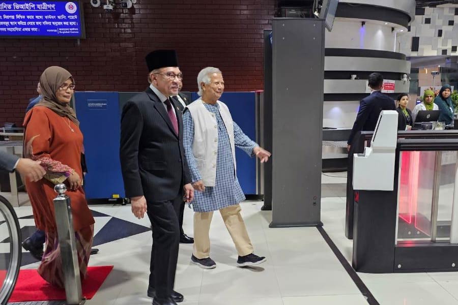 Bangladesh rolls out red carpet for Malaysian PM | The Financial Express