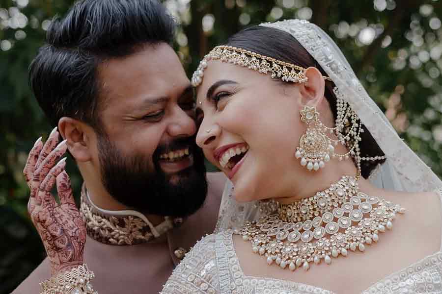 Mehazabien Chowdhury finally ties the knot with Adnan Al Rajeev | The ...