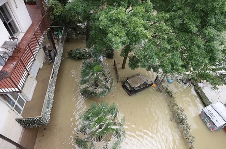 Devastating Italian floods kill at least 13, wreck homes and farms ...