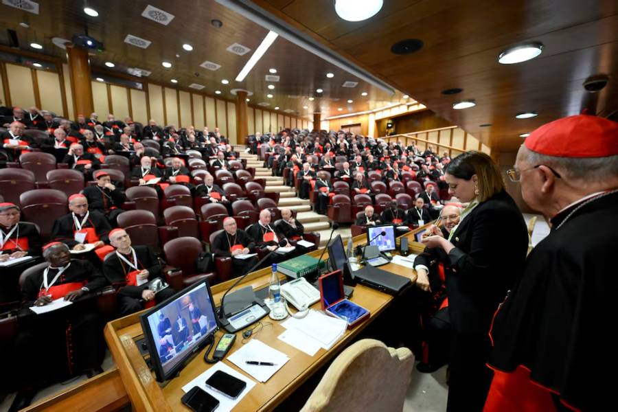 Cardinals enter seclusion ahead of secret conclave to elect new pope ...