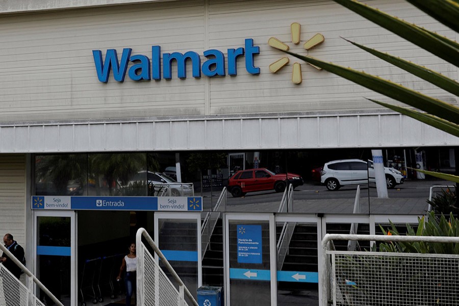 Browse and buy: Walmart offers a 3D virtual shopping tour to customers ...