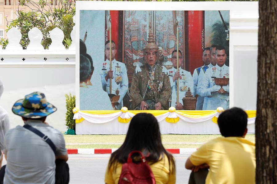 Thailand's King formally crowned as divine monarch | The Financial Express