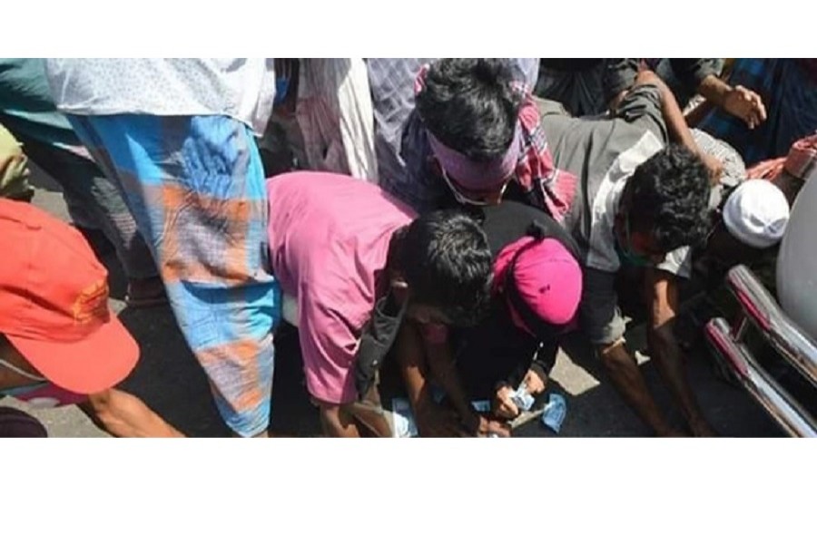 DSCC CEO under fire for tossing cash at the poor | The Financial Express