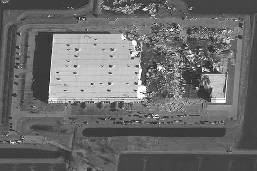 Tornadoes destroy Amazon warehouse, six dead, no hope of more survivors ...