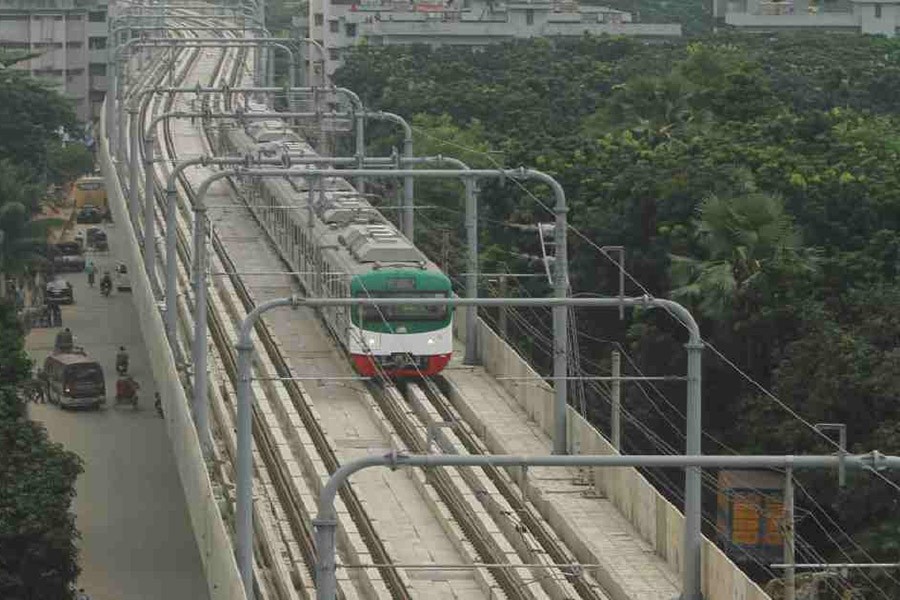 Last segment of MRT-6 line installed Thursday | The Financial Express