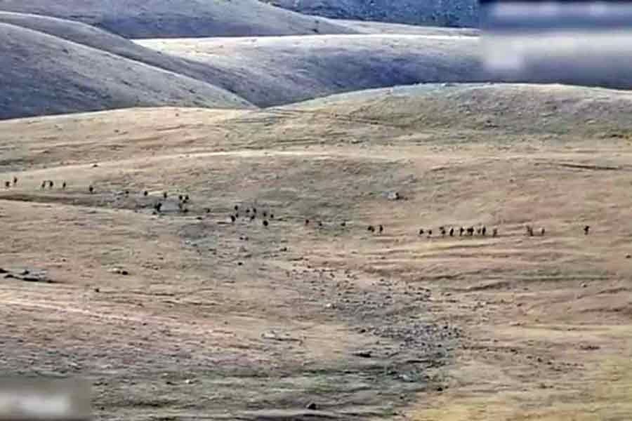 Nearly 100 soldiers killed in clashes on Azerbaijan-Armenia border ...